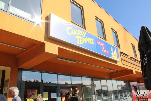 Charly Temmel Eis: Bildergalerie: Eröffnung Charly Temmel Eis mit Store und Café in Rosental ...