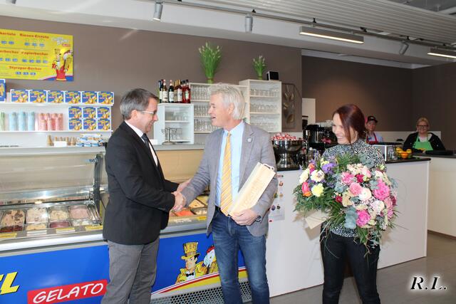 Charly Temmel Eis: Bildergalerie: Eröffnung Charly Temmel Eis mit Store und Café in Rosental ...