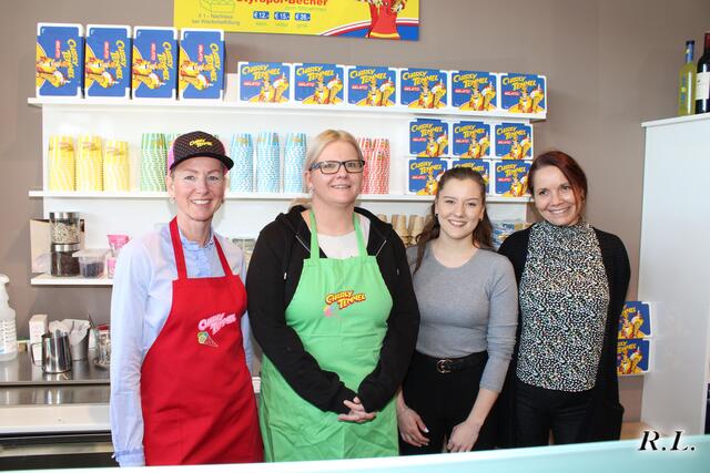 Charly Temmel Eis: Bildergalerie: Eröffnung Charly Temmel Eis mit Store und Café in Rosental ...