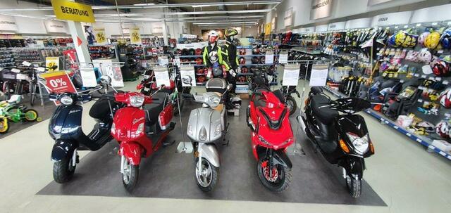 60 Jahre Jubiläum: Forstinger setzt auch auf nachhaltige Mobilität