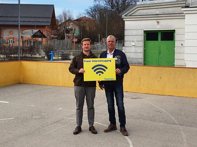 Innovation: Erster freier WLAN-Hotspot in Mauerbach in Betrieb ...