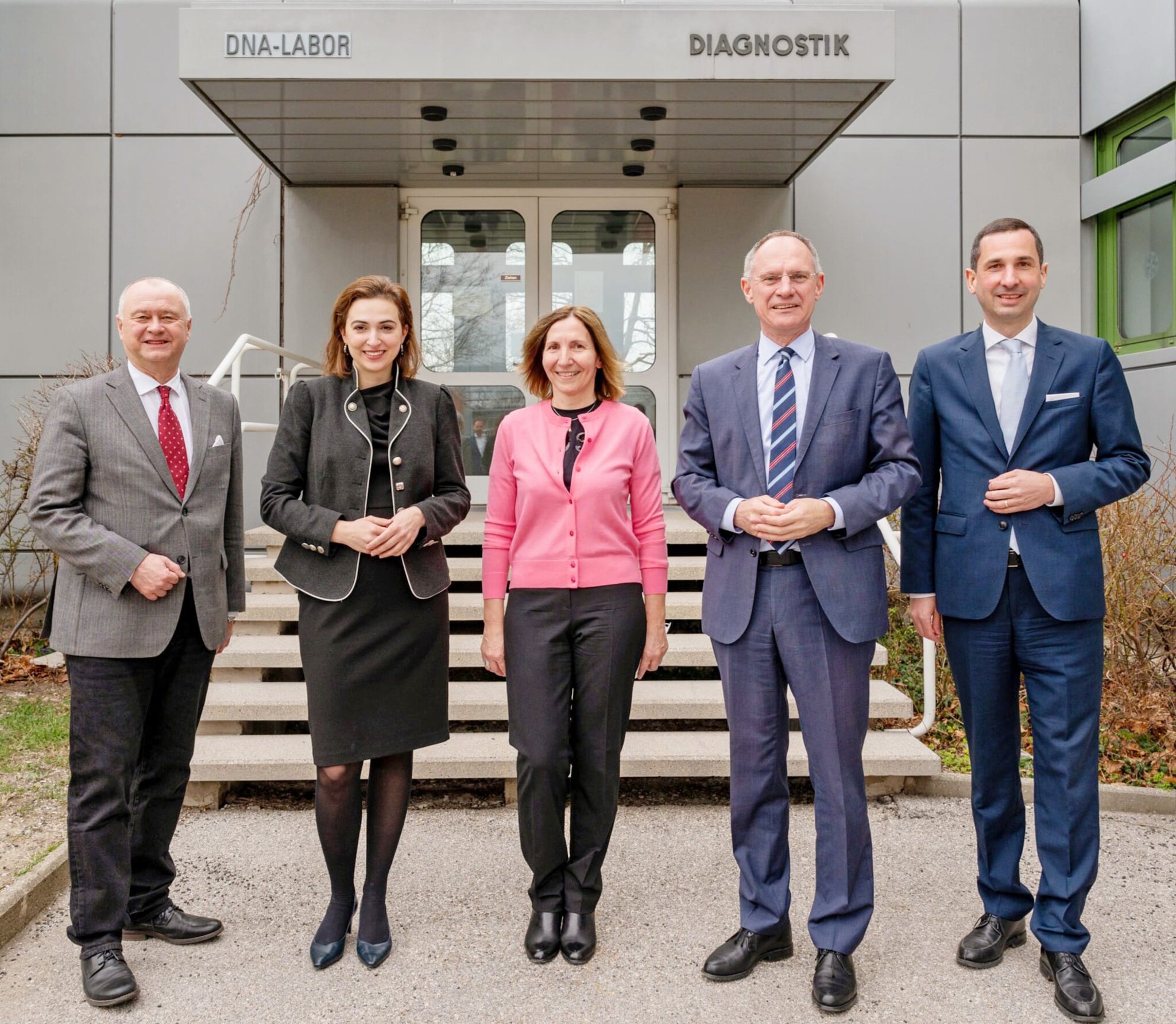 Mödling: Hoher Besuch im "CSI-Labor" - Mödling