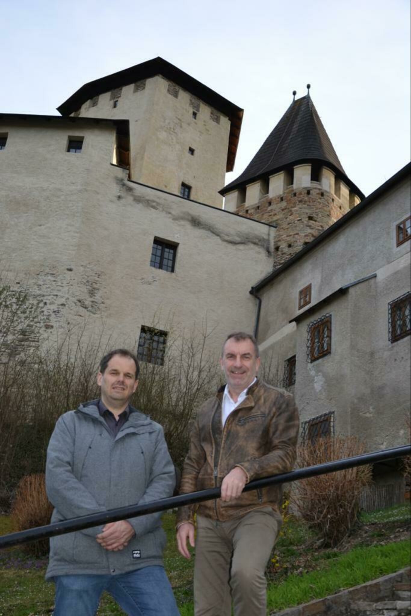 Günter Kurz & Thomas Angerer: Ritterburg-Restaurant Lockenhaus stellt ...