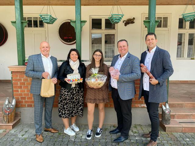 ÖVP Hannersdorf: Georg Rosner beim traditionellen Osterschnapsen zu ...