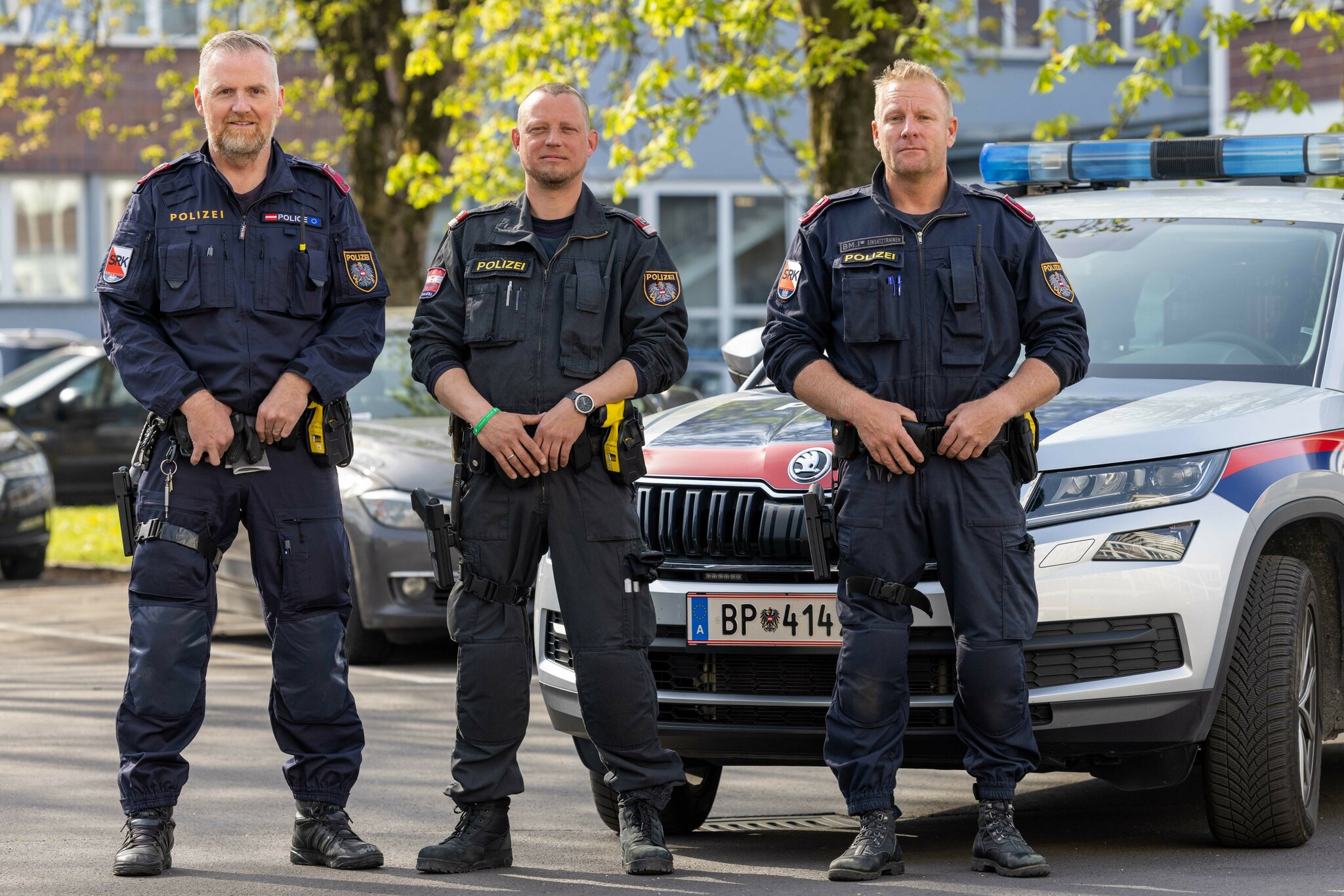 Herzstillstand: Linzer Polizisten retten jungem Mann das Leben - Linz