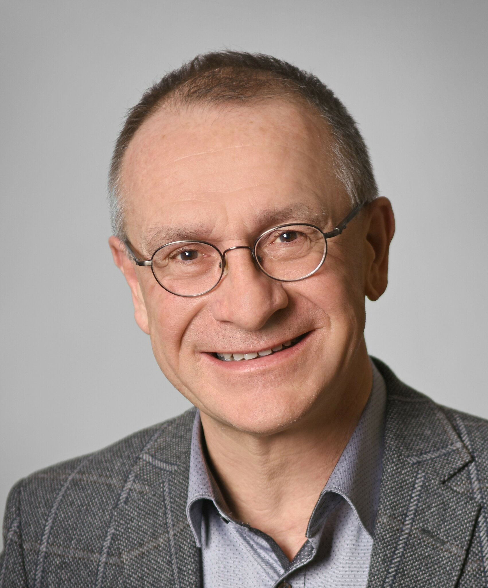 Goldenes Ehrenzeichen für Robert Eiter: Welser von Bundespräsidenten ...