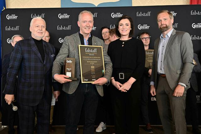 Falstaff Restaurantguide 2022: Spitzenkoch Martin Sieberer bleibt ...