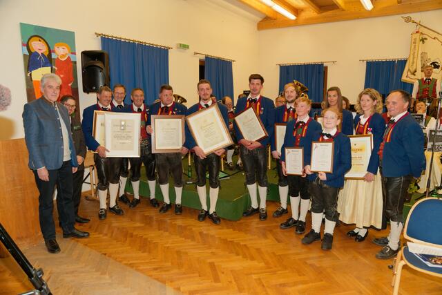 Musikkapelle Stanz bei Landeck - Frühjahrskonzert: "Lasset uns das ...