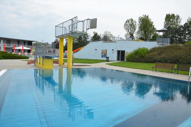Die Badesaison im Mistelbacher Freibad ist eröffnet - Mistelbach