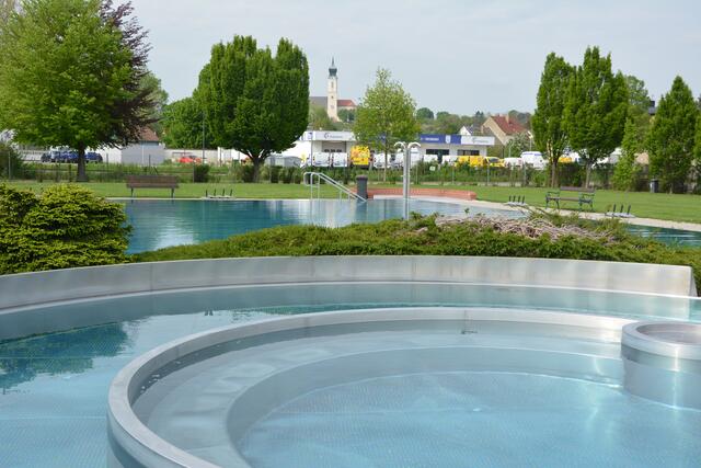 Die Badesaison im Mistelbacher Freibad ist eröffnet - Mistelbach