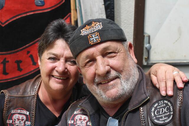 Frühschoppen im Motorradclub: Crusader MC Austria feierten Muttertag ...