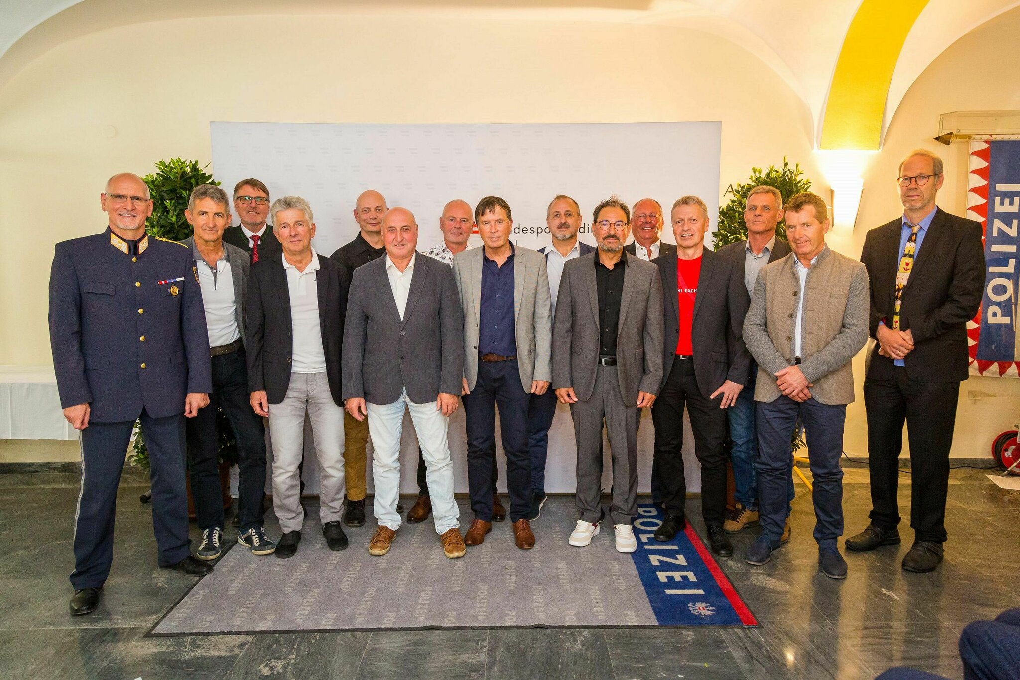 Polizei Tirol: Ehrungsfeiern in der Landespolizeidirektion Tirol ...