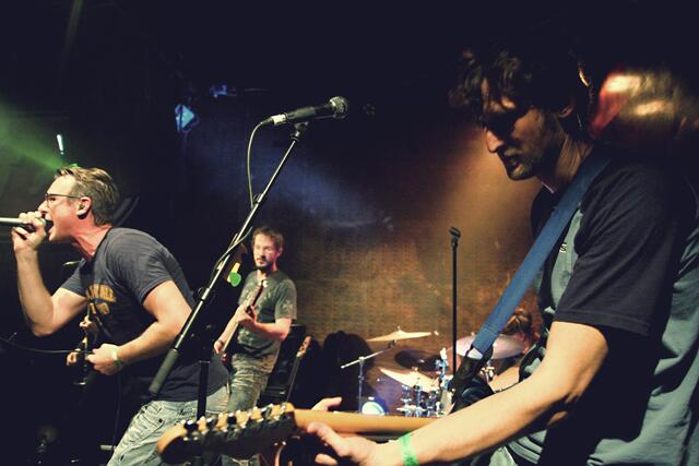 Punk Verein Austria: Wie die "Familie" den heimischen Punkrock rettet ...