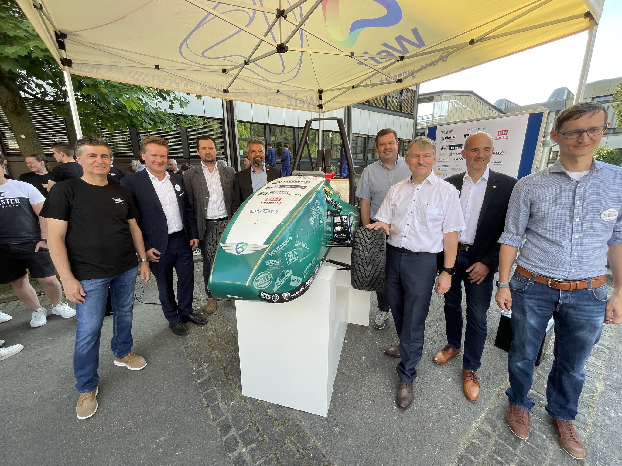 HTL Weiz: Produktpräsentation von E2MILY-01, dem neuen E-Kart - Weiz