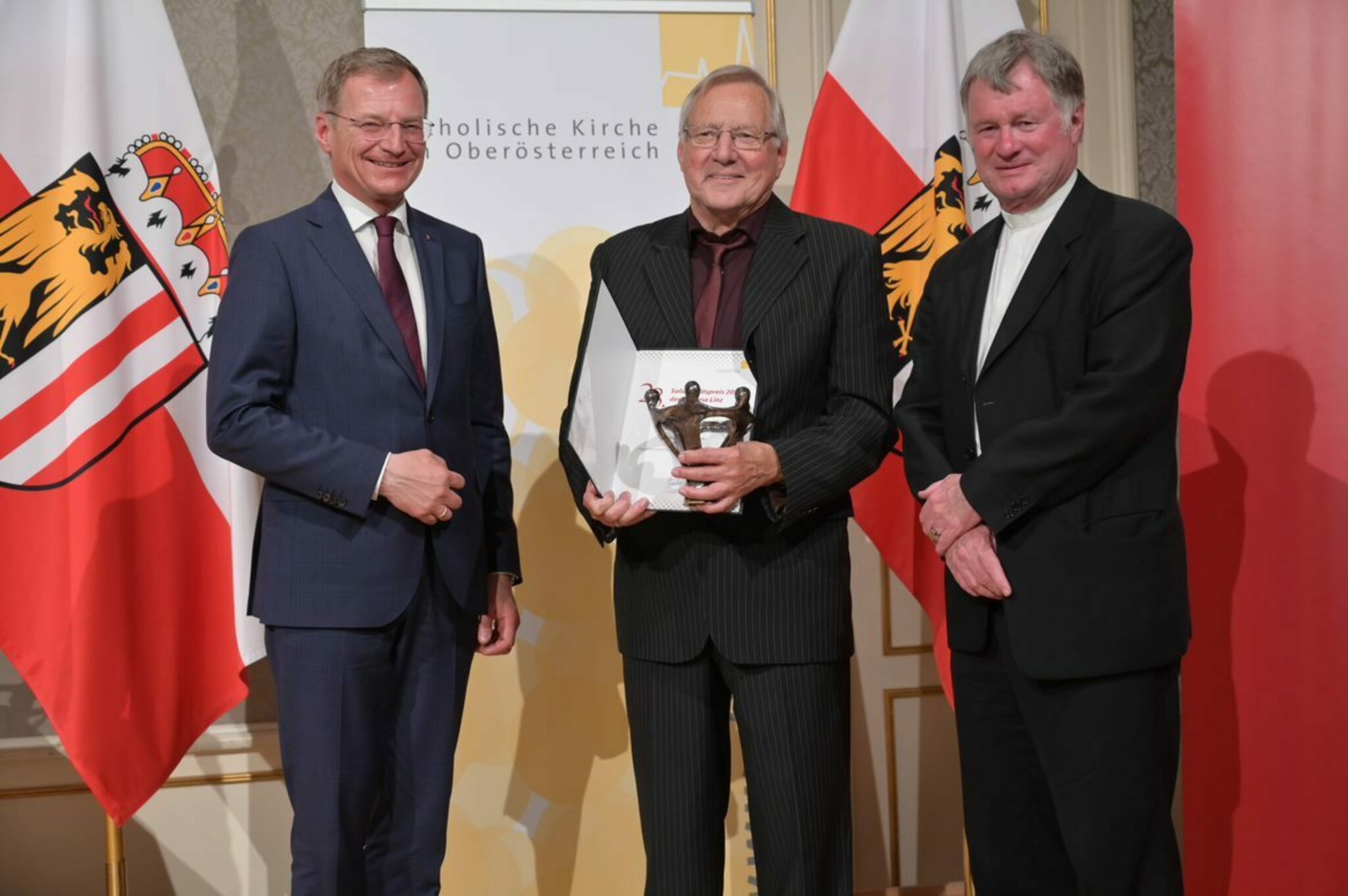 Verleihung: Peter Zuber aus Alkoven erhielt Solidaritätspreis ...
