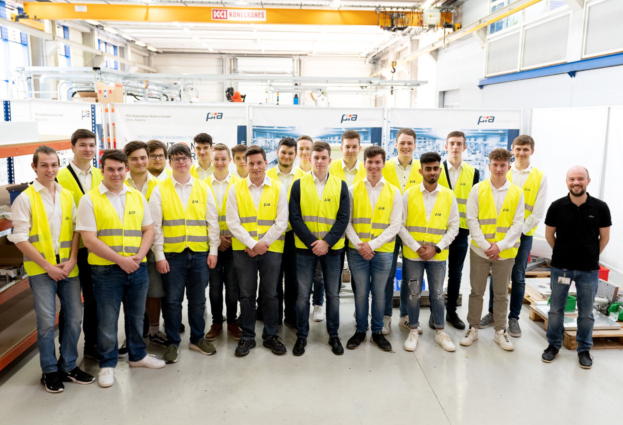 HTL Pinkafeld: Elektronik-Exkursion zur PIA Automation Austria GmbH ...