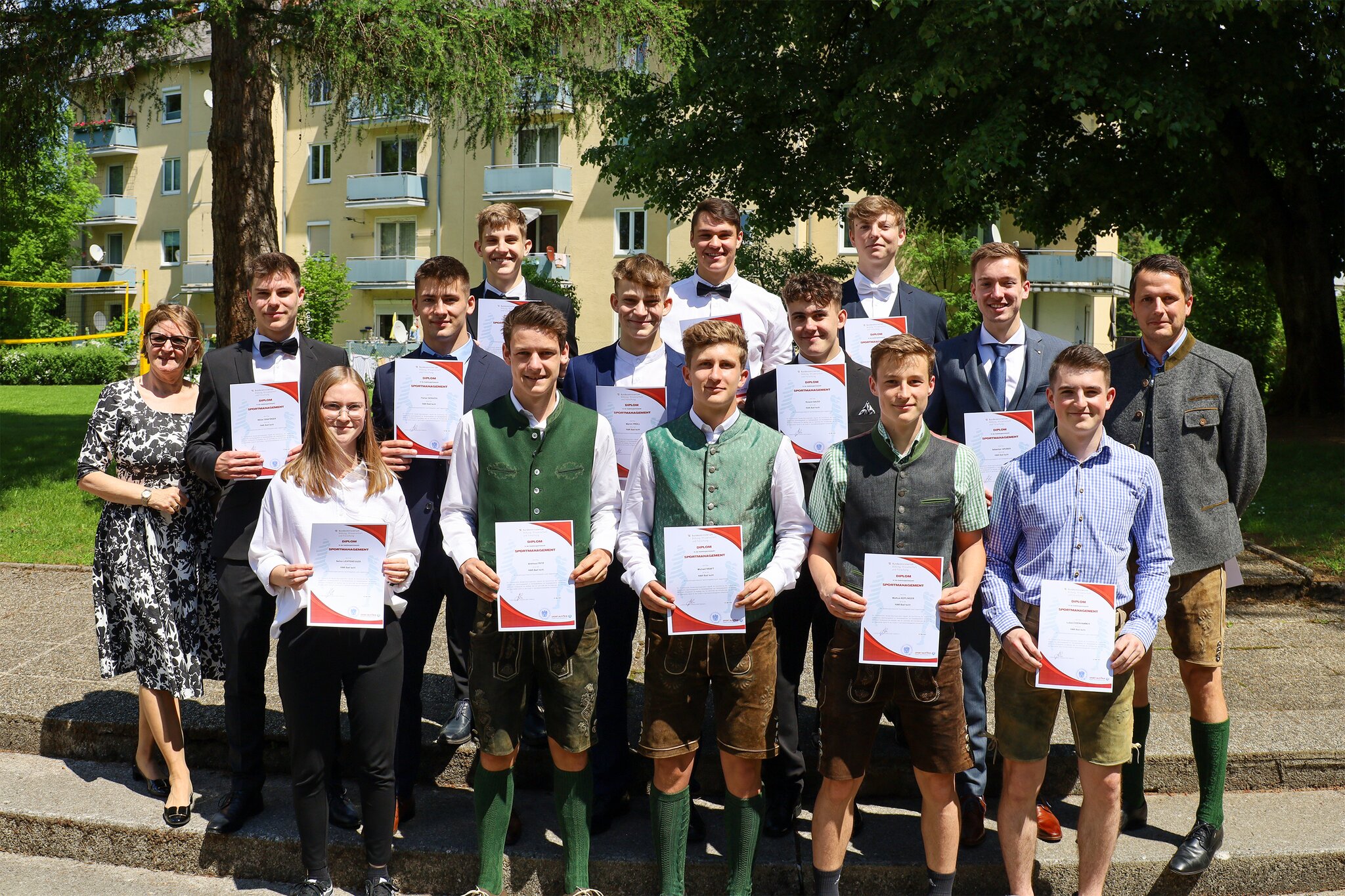 Erfolgreiche Ausbildung: 14 neue Sportmanager an der HAK Bad Ischl ...