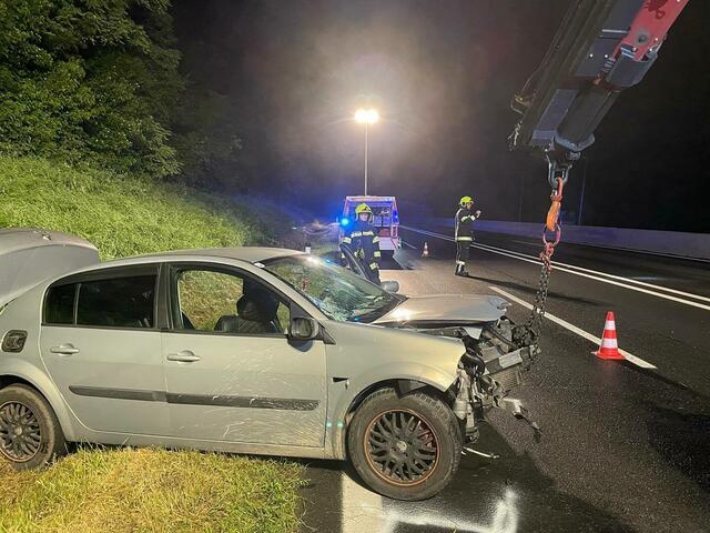 Feuerwehr Mattersburg: Unfall auf der S4 bei Sigleß - Mattersburg