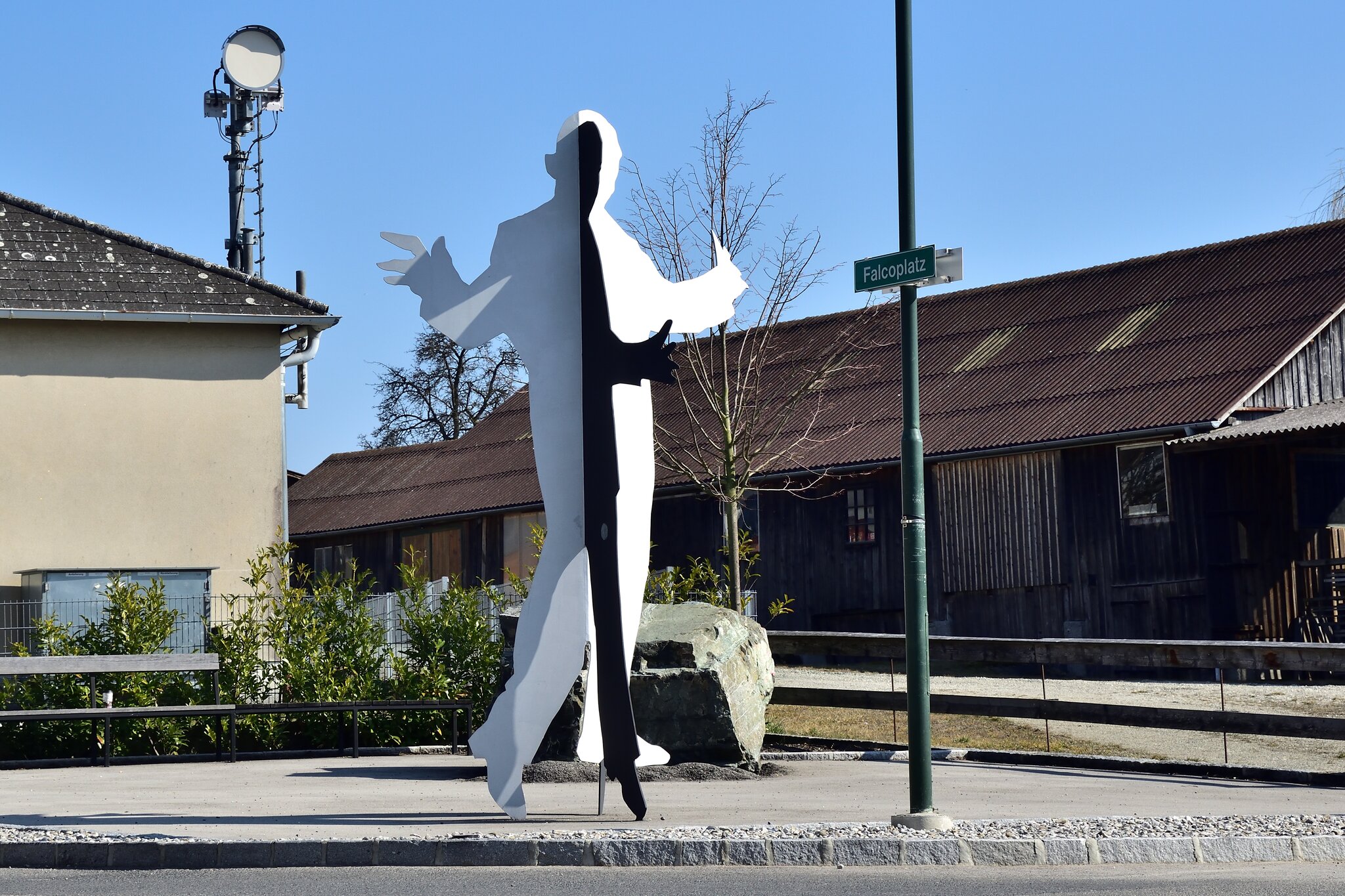 Serie: Kunst im öffentlichen Raum: Falco ist in Gansbach gelandet - Melk