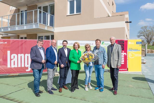 St. Pölten: Landesrätin Teschl-Hofmeister besuchte NGB-Baustelle - St ...