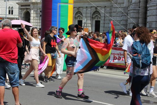 Vienna Pride: Regenbogenparade 2022 - Wien - Bildergalerie - Wien