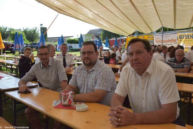 Freiwillige Feuerwehr Obergrossau: Ein Fest mit Oldtimertreffen in ...