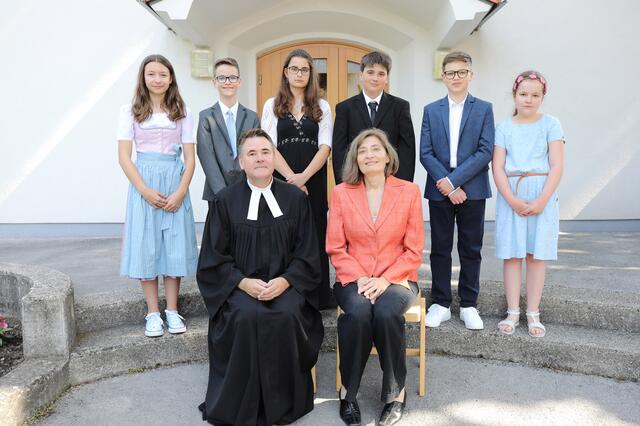 Bezirk Lilienfeld, Konfirmation in Traisen: Sechs Konfis sagten ja ...