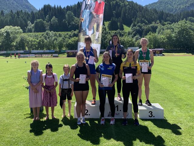 Leichtathletik Staatsmeisterschaft: Gold im Hammerwurf für Leonie Moser ...