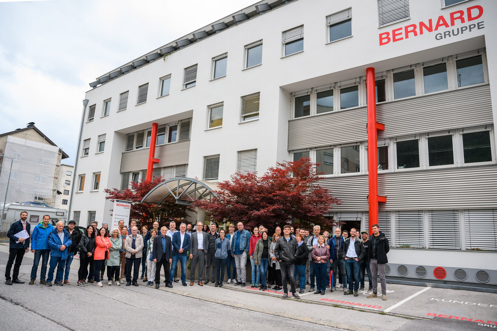 Offenes Werkstor: Spannende Führung bei der BERNARD Gruppe in Hall ...