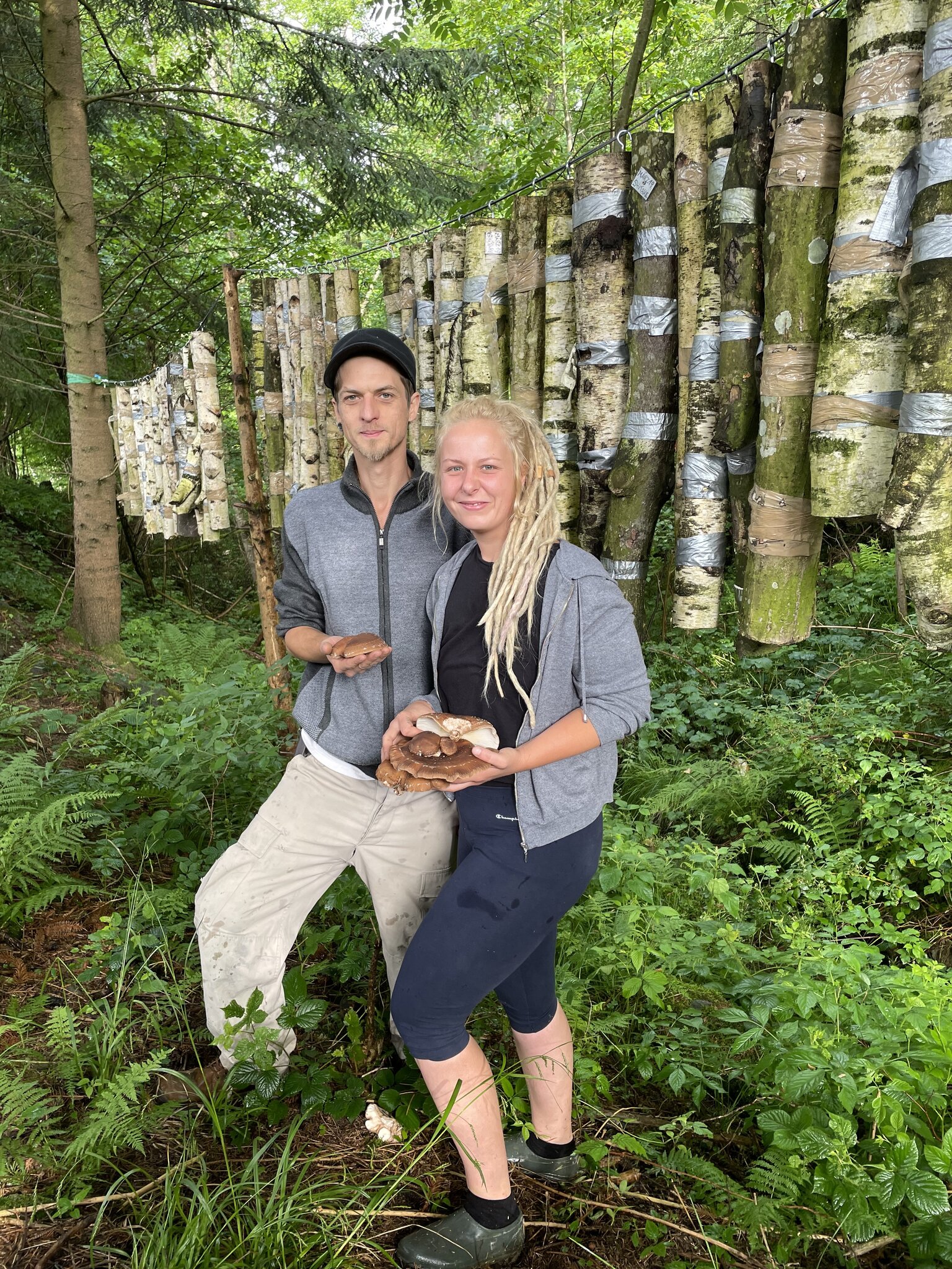 KräuterUniversum: Andorfer Paar betreibt in Enzenkirchen Pilzzucht ...