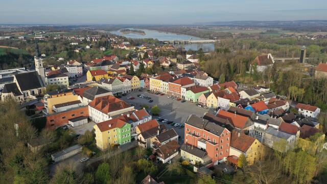 Neuer Aussichtsturm am Inn: In Obernberg geht's hoch hinaus - Ried