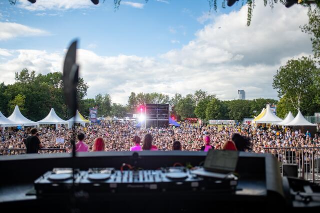 Donauinselfest in Wien: Letzter Festival-Tag mit fulminanten Headlinern ...