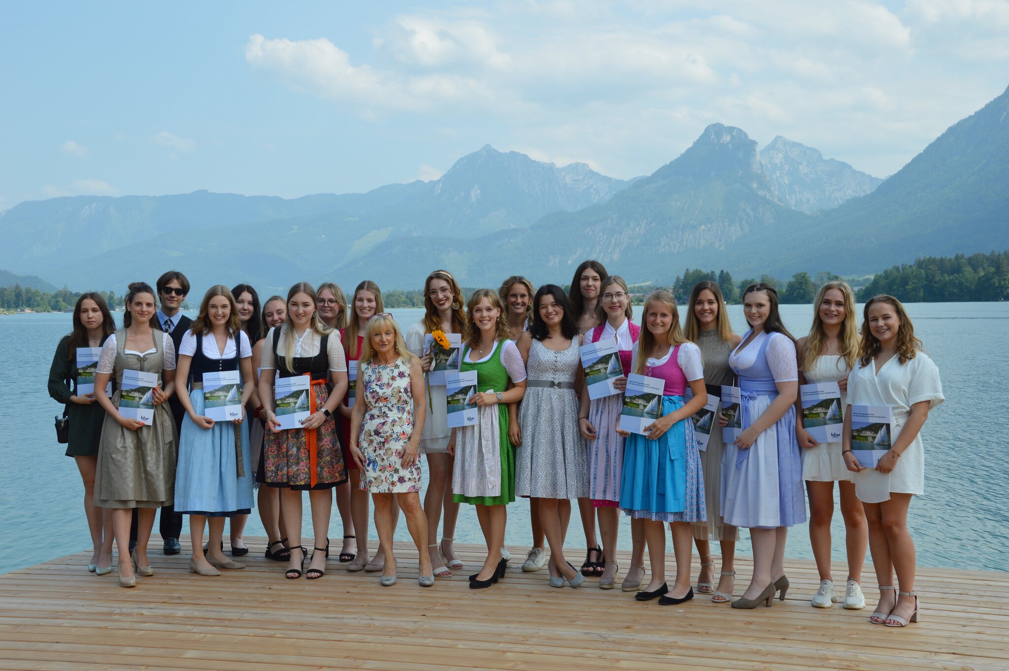 HLW-Matura: Zwei Abschlussklassen am Wolfgangsee - Flachgau