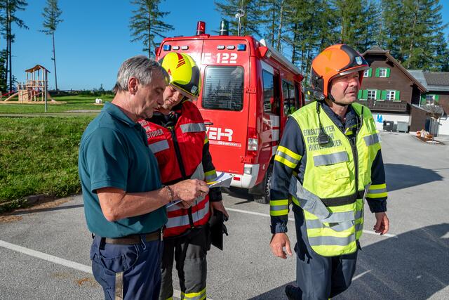 FF Windischgarsten, Hinterstoder, Vorderstoder: Feuerwehrübung auf der ...
