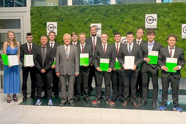 Fachschule Haslach: Fachbereichsprüfung im Bereich Mechatronik - Rohrbach