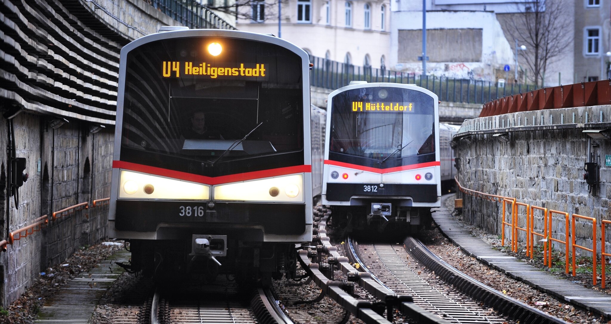Wiener Linien: U4 fuhr wegen eines Polizeieinsatzes in ...