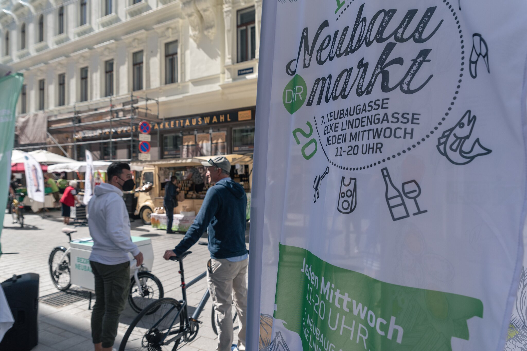 Einkaufen am Neubau: Der Neubaumarkt geht in die Sommerpause - Neubau