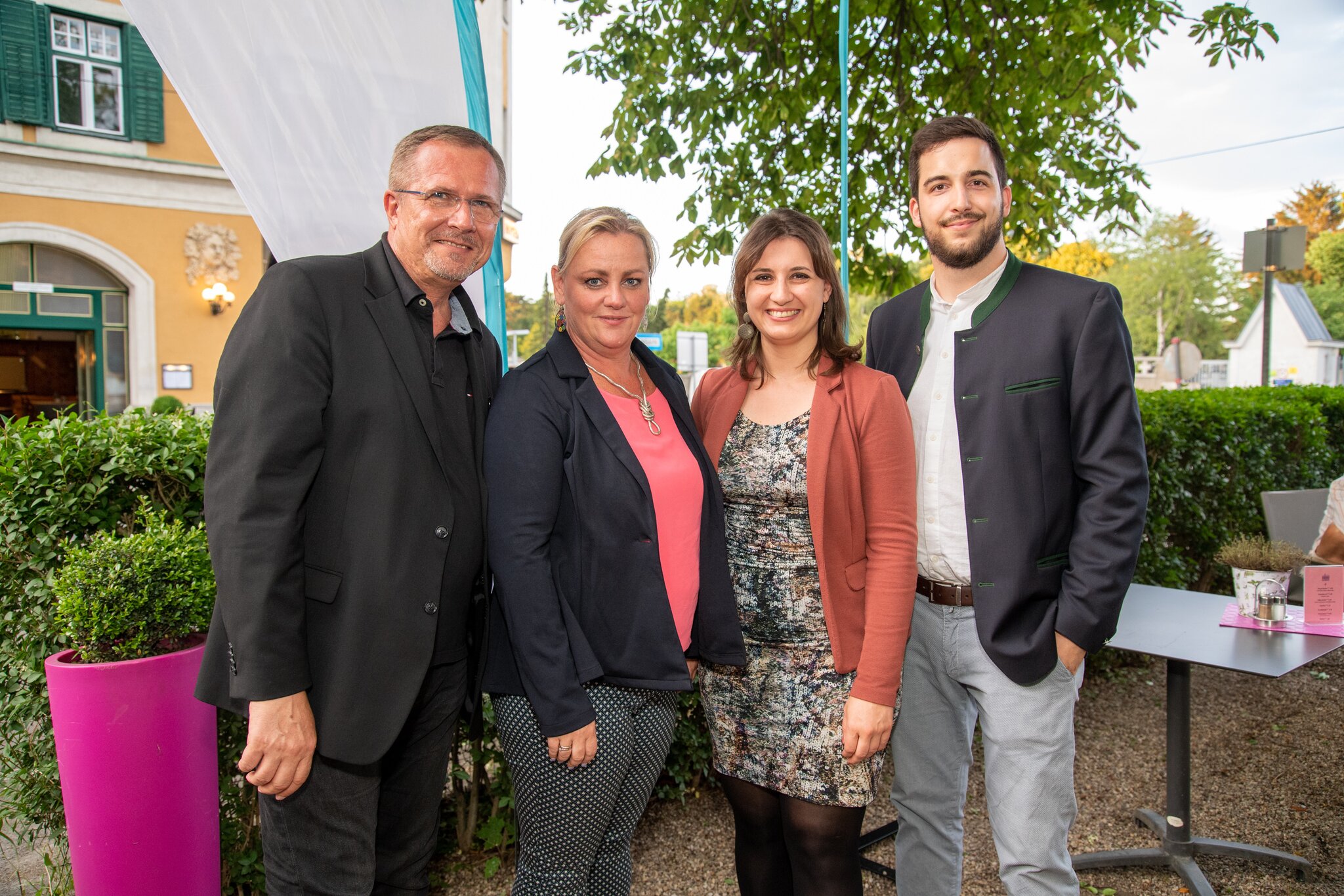 Bezirkspolitik: Staffelübergabe bei der Hietzinger Volkspartei - Hietzing