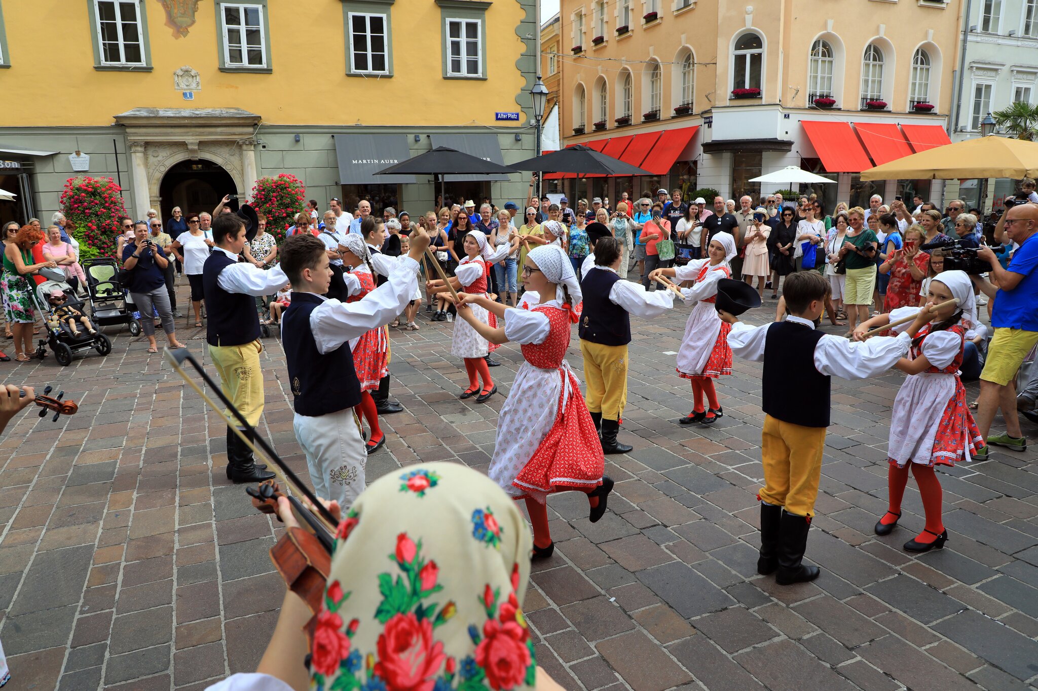 Buntes Programm in Klagenfurt: 32. Internationale Kinderfestival ...