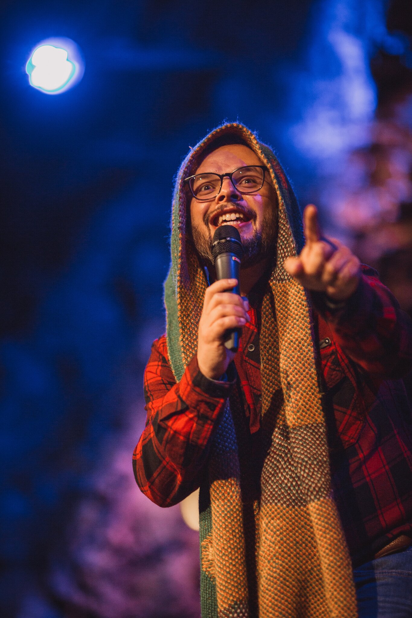 Kabarett „RevoLUTSCHER": Gabriel Castañeda am 17.9. im RathausSaal ...
