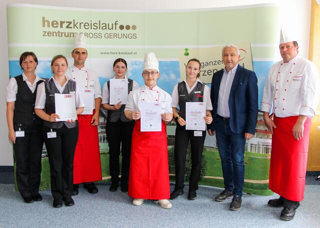Herz-Kreislauf-Zentrum Groß Gerungs: Gratulation zum Lehrabschluss - Zwettl
