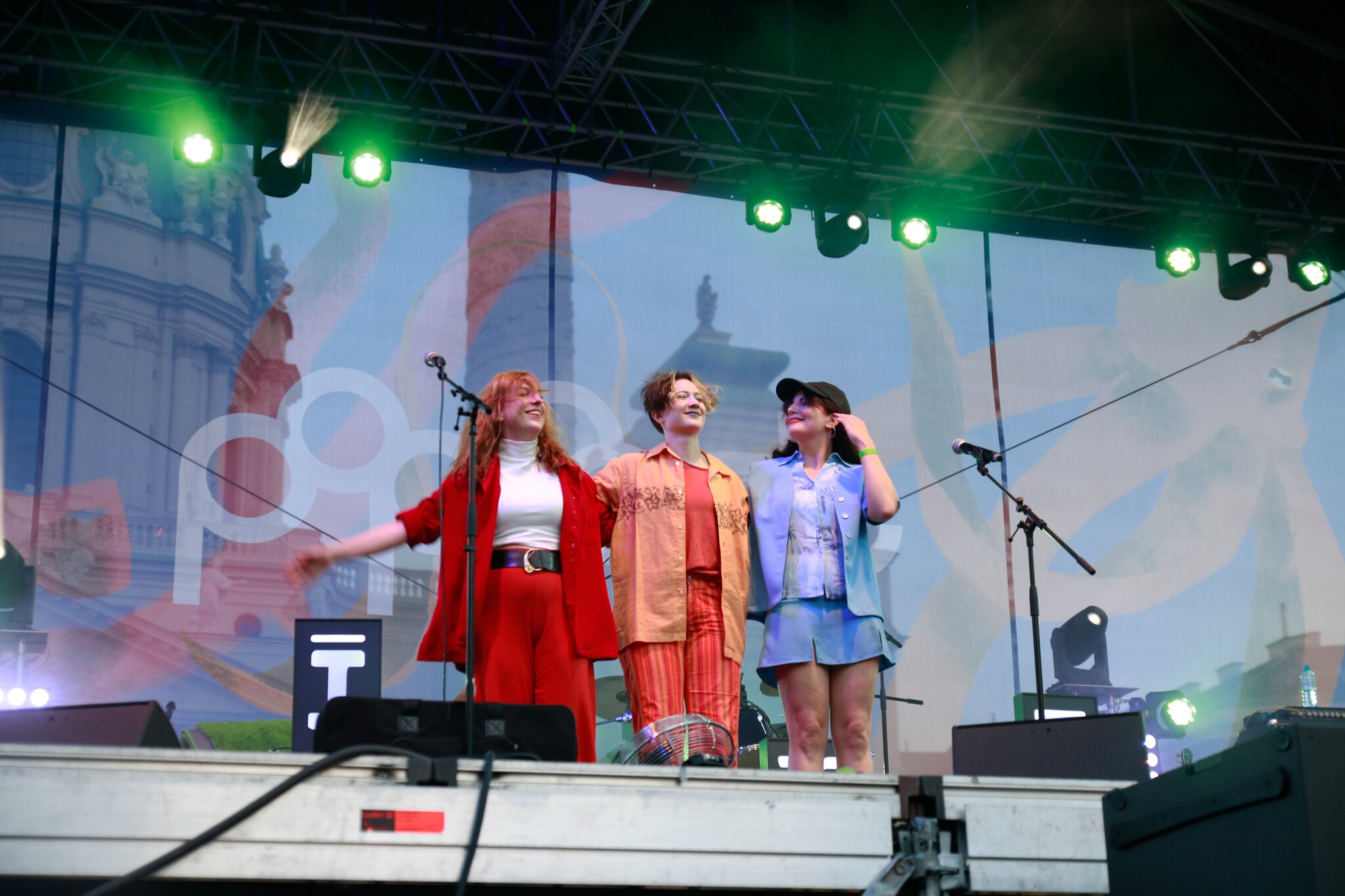 Popfest 2022: Heimische Musikszene beim Popfest am Wiener Karlsplatz ...