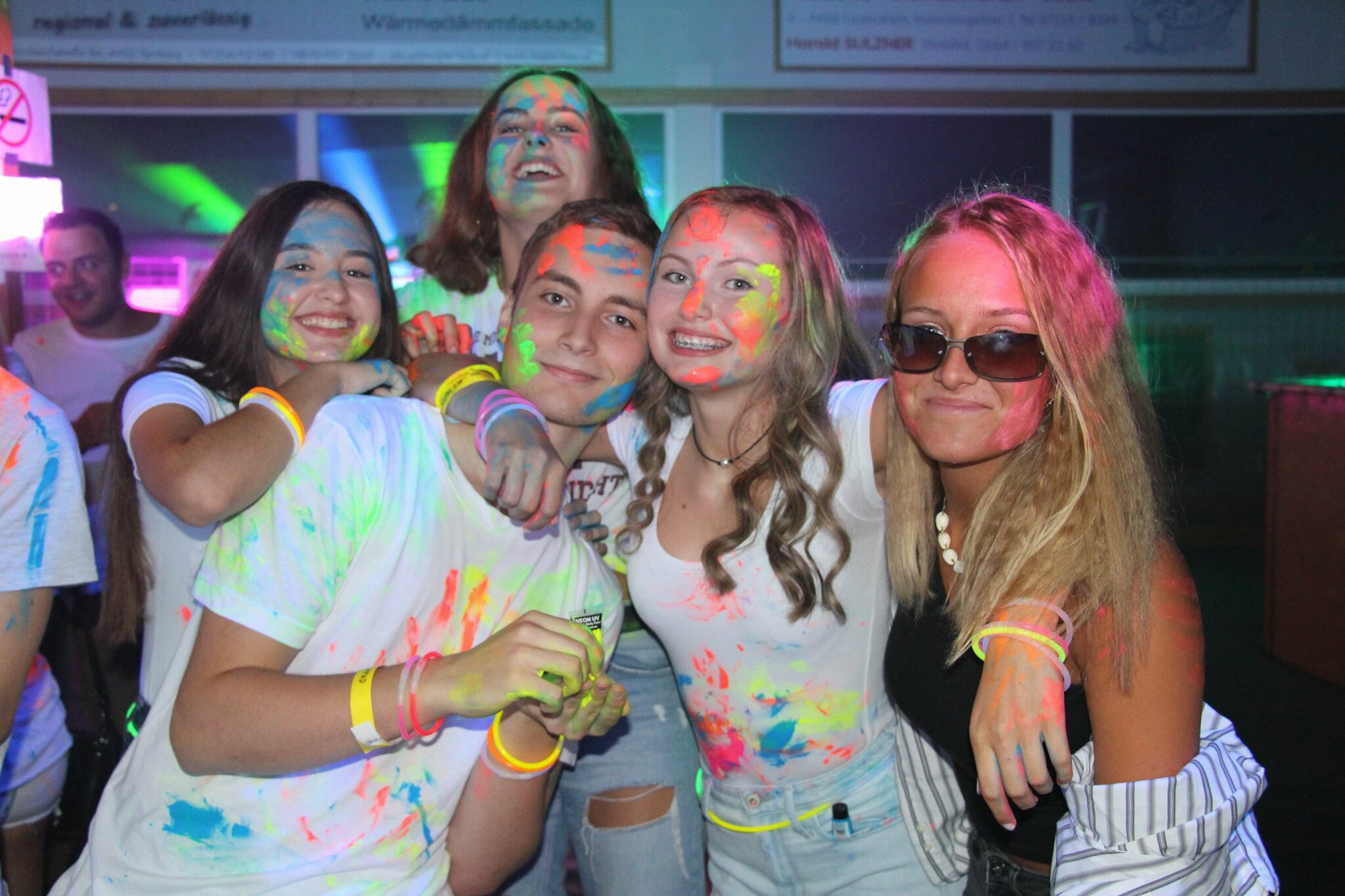 JVP Losenstein: Neon-Party in Losenstein - Steyr & Steyr Land