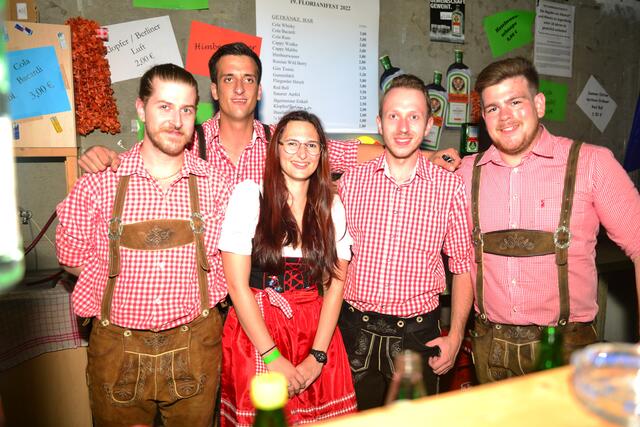 2022 08 19 Trachtennacht beim Florianifest FFW Hainburg - Bruck an der ...