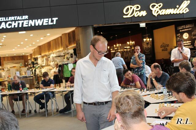 Markus Ragger im WEZ: Bildergalerie: Schach-Meister Markus Ragger im ...