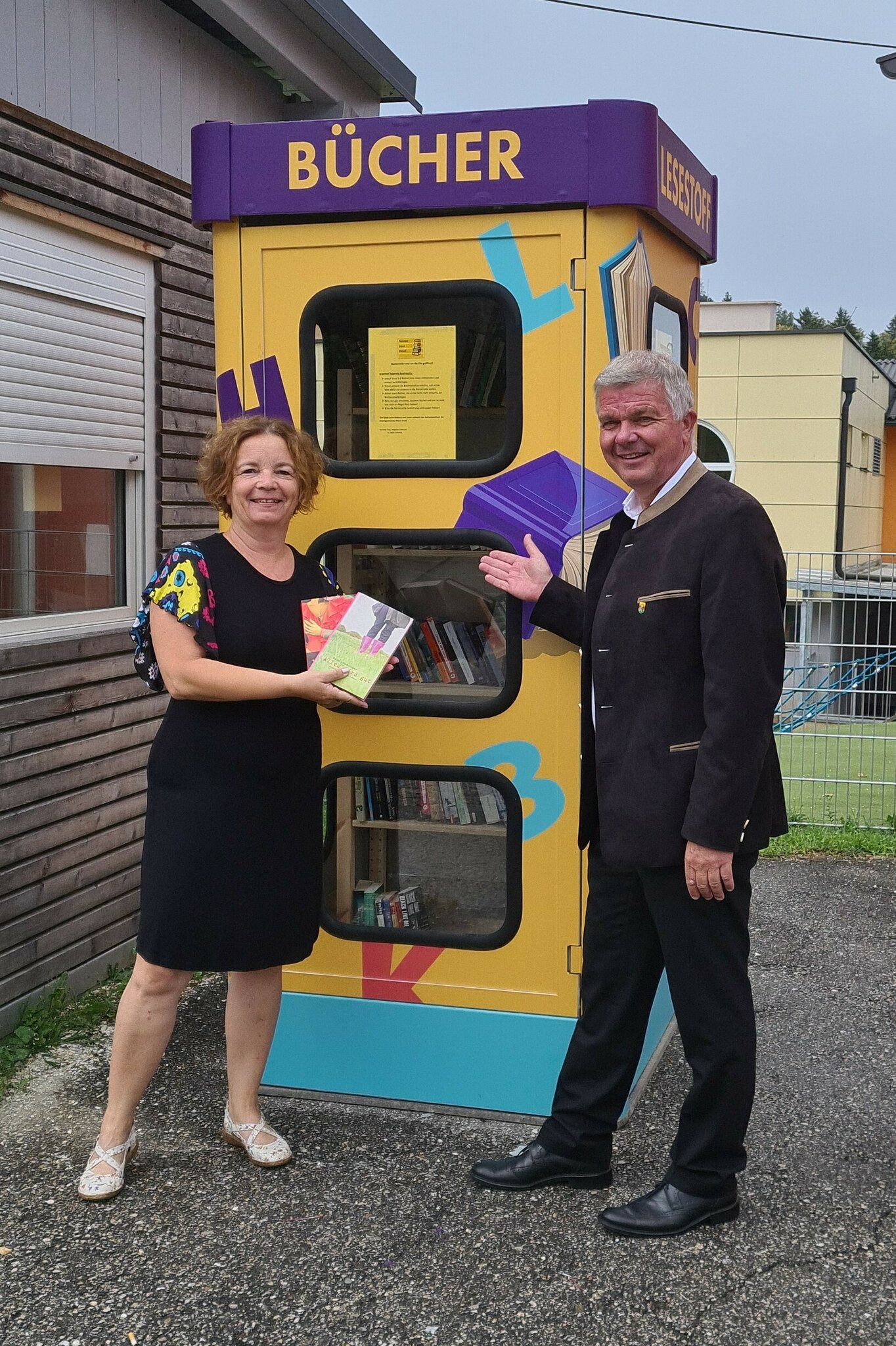 Klagenfurt Land: Maria Saal eröffnet erste "Bücherzelle" zum Tauschen ...