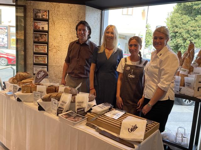 Umbau und Neueröffnung: Alles neu bei Bäckerei Geier in Groß-Enzersdorf ...