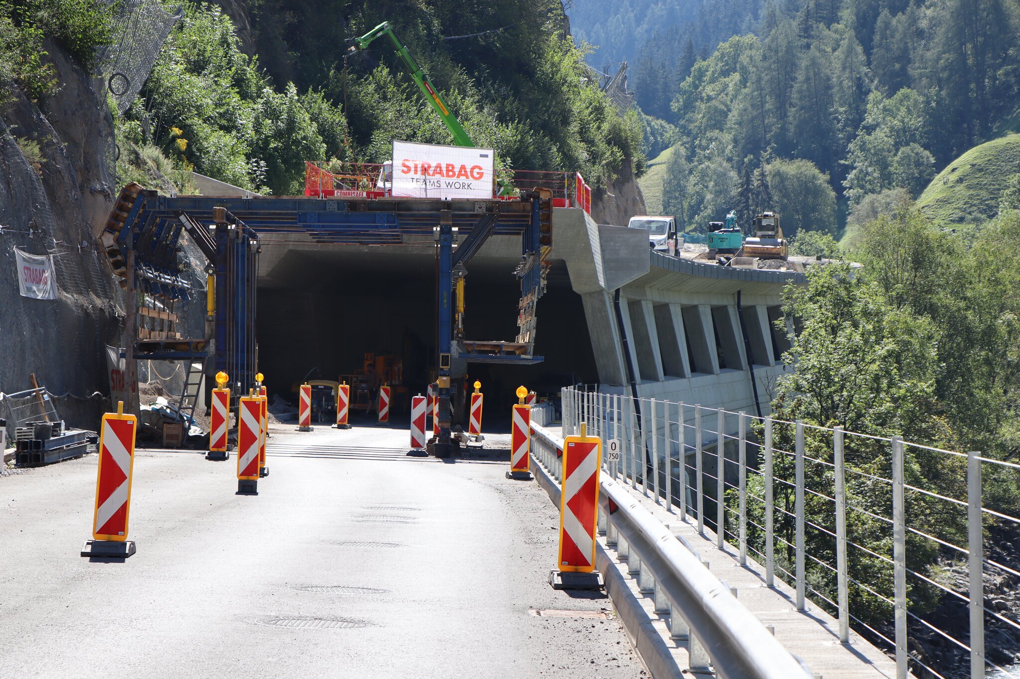 Landecker Straße: Schlossgalerie geht mit Sperren ins Baufinale - Landeck
