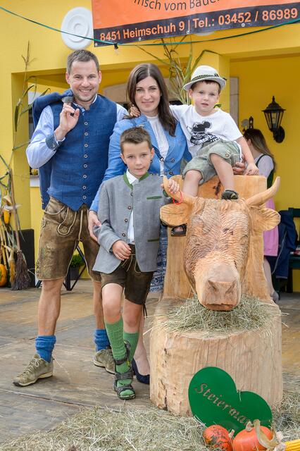 Familie Posch-Woaka: Hoffest mit Modenschau in Heimschuh - Leibnitz
