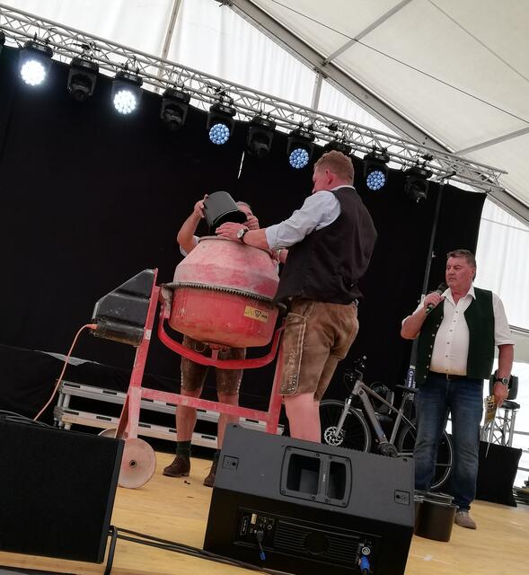 42. Landler Kirtag: Bildergalerie von der Volksfeststimmung in Landl ...